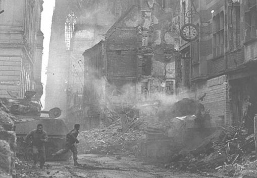 The Dead District: M26 Pershing vs. Panther - კიოლნის ცნობილი დუელი (ვიდეო)