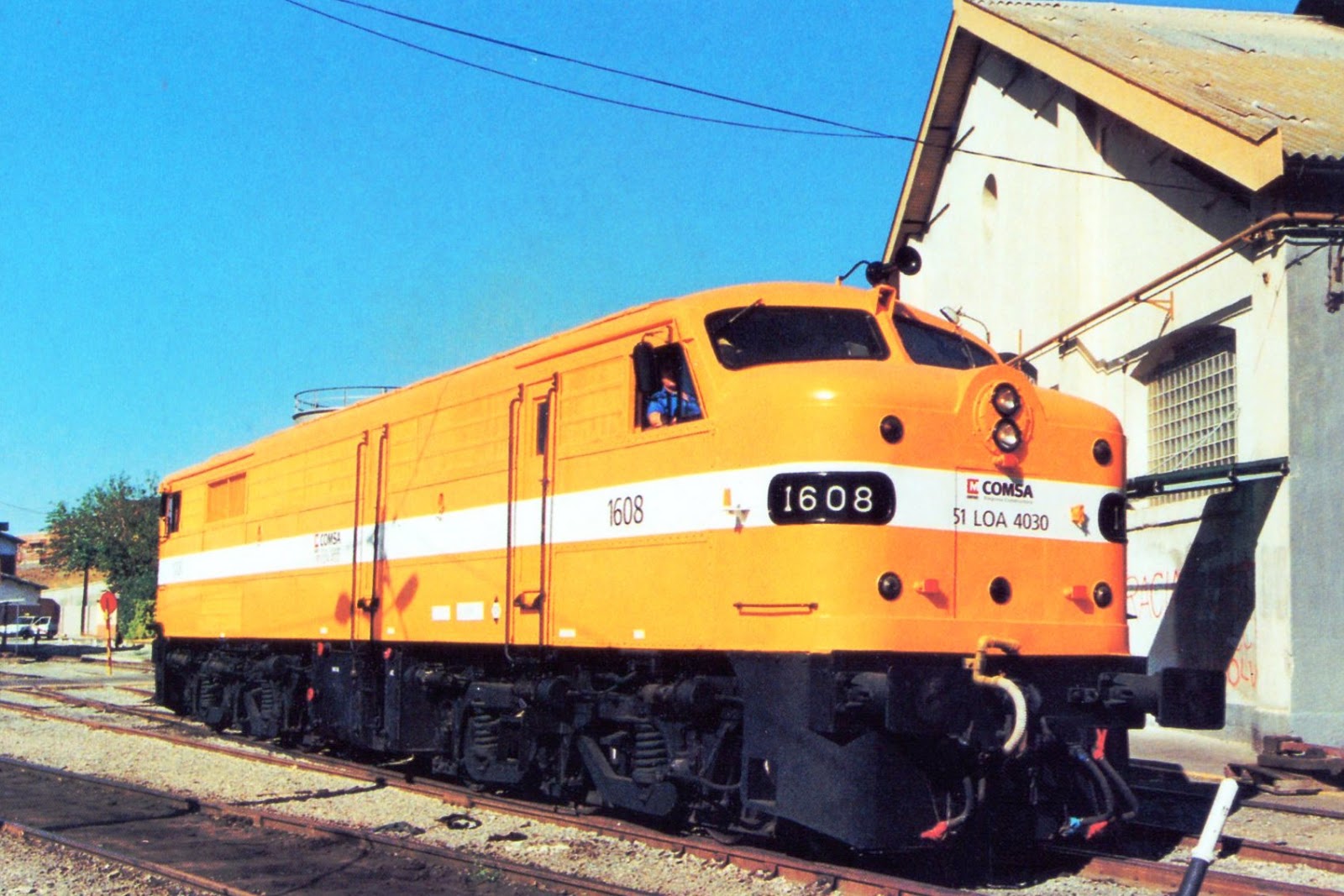Rails sense fronteres: Locomotores Dièsel-elèctriques, serie 316 de Renfe.