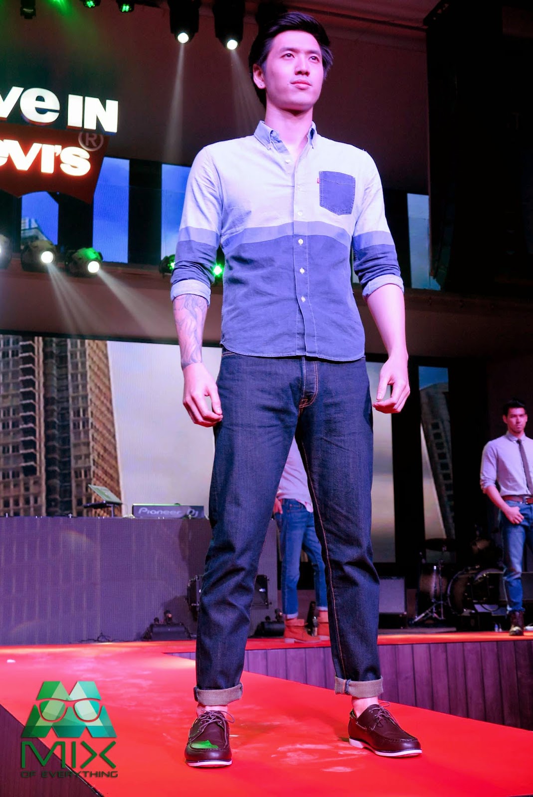 Wear your Levi's 501 CT 3 ways. - Blog for Tech & Lifestyle