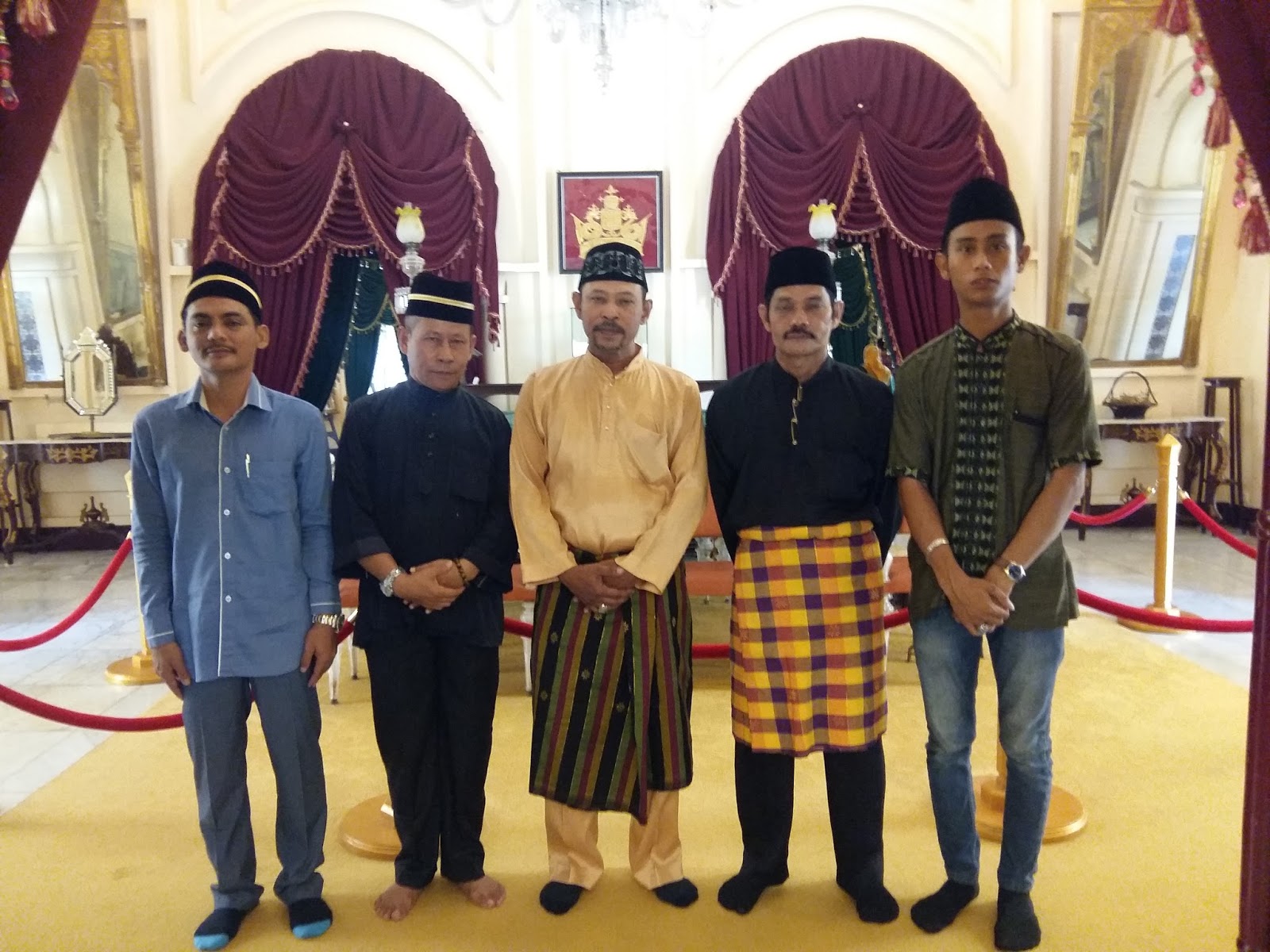 Kesultanan Siak Sri Indrapura: ISTANA SULTAN SIAK