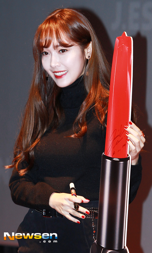 The gorgeous Jessica Jung met fans through J.Estina Red's Event ...