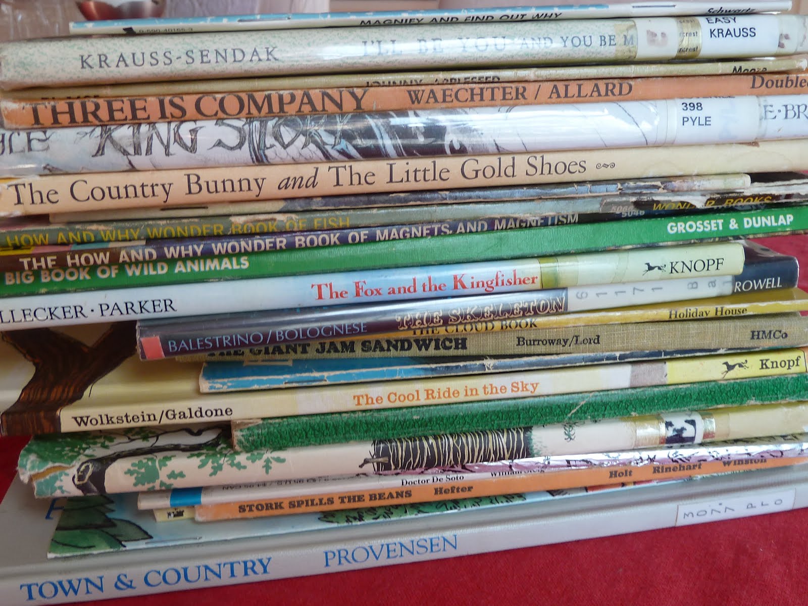 In the purple house: Vintage book surprise