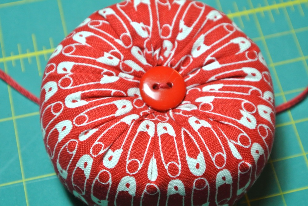bitty bits & pieces: Bitty Bowl of Pins Tutorial Part 2