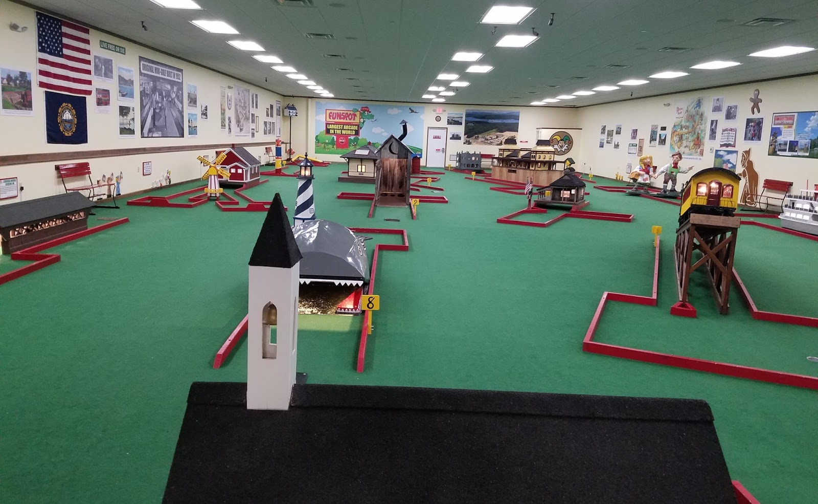 The Ham and Egger Files: Indoor Minigolf at Funspot in Laconia, New ...