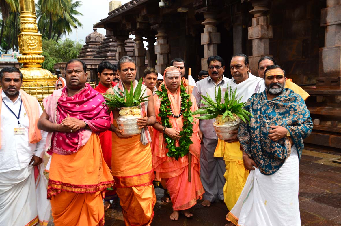 SRISAILA JAGADGURU MAHHA SWAMIJI