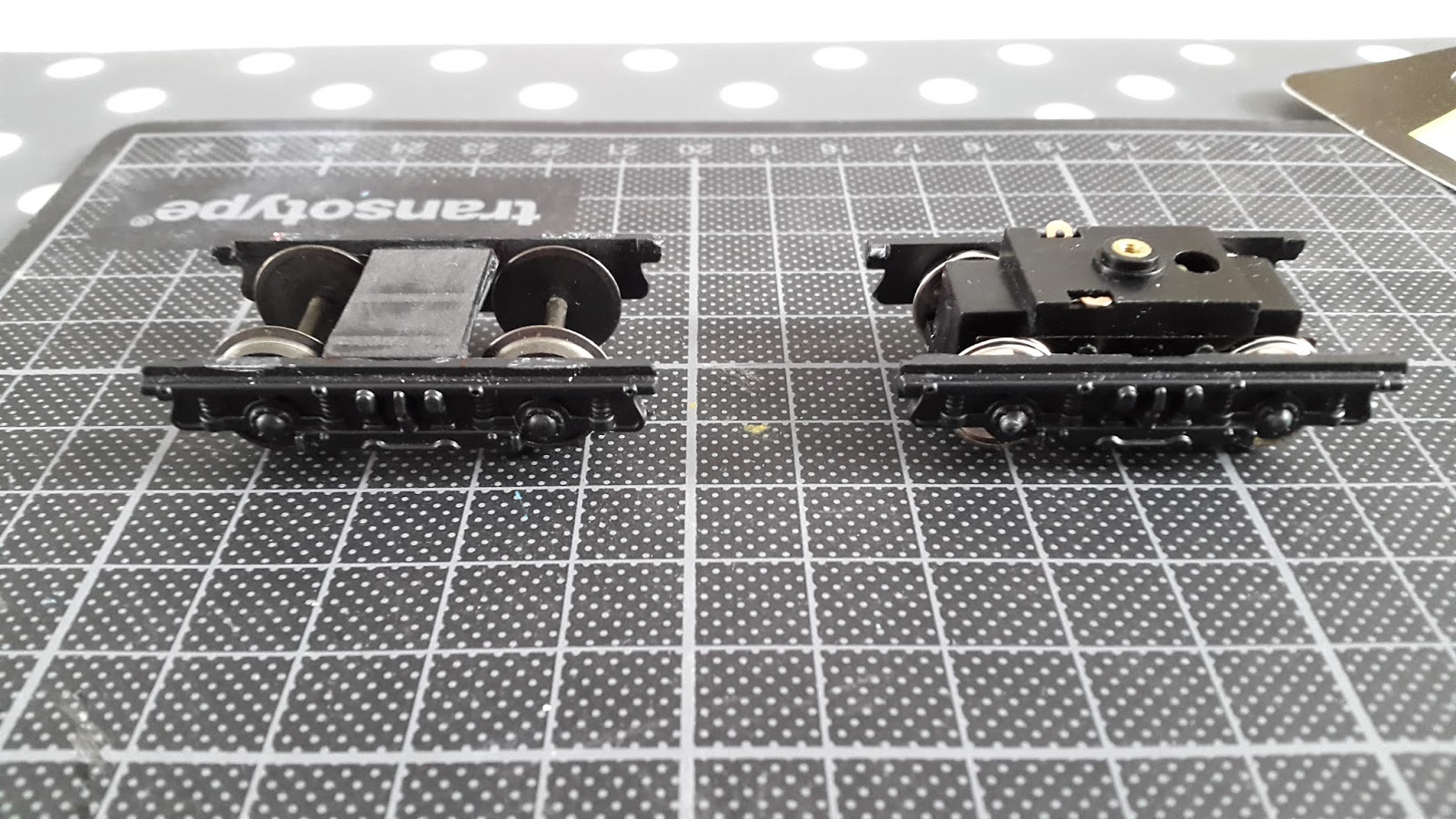 Metro train 81-717: my conversion from a Technopark toy