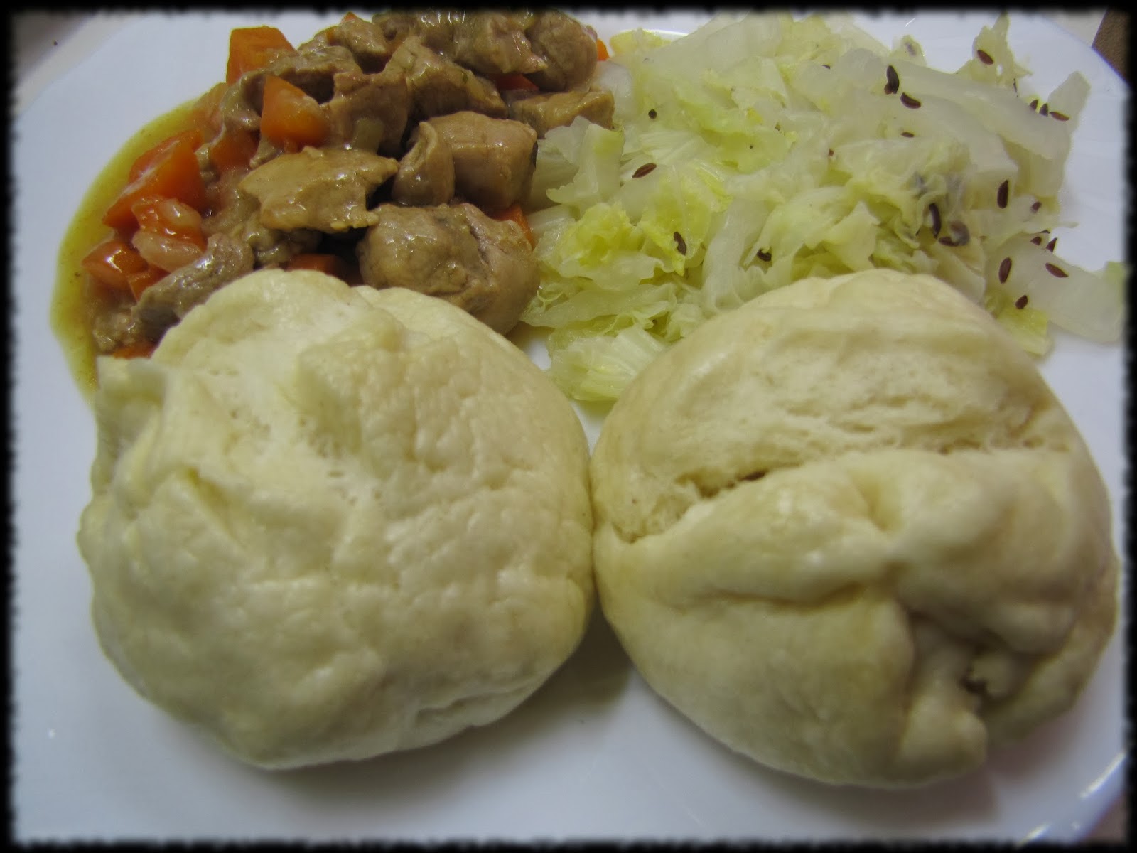 Szczęśliwa kuchnia: Pyzy drożdżowe na parze