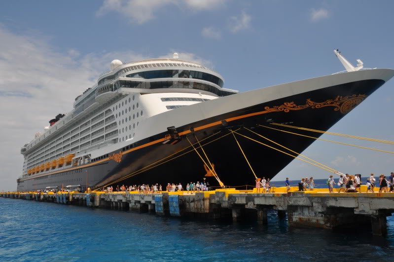 Top 7 High Tech Cruise Ships - Tech News 24h