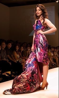 Female Models: Female Models 709