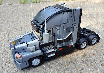 REVIEW: LEGO Technic Mack Anthem Truck | The Test Pit