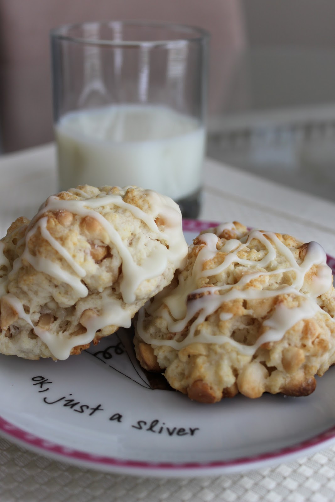 A Bowl of Creativity: White Chocolate Macadamia Nut Scones