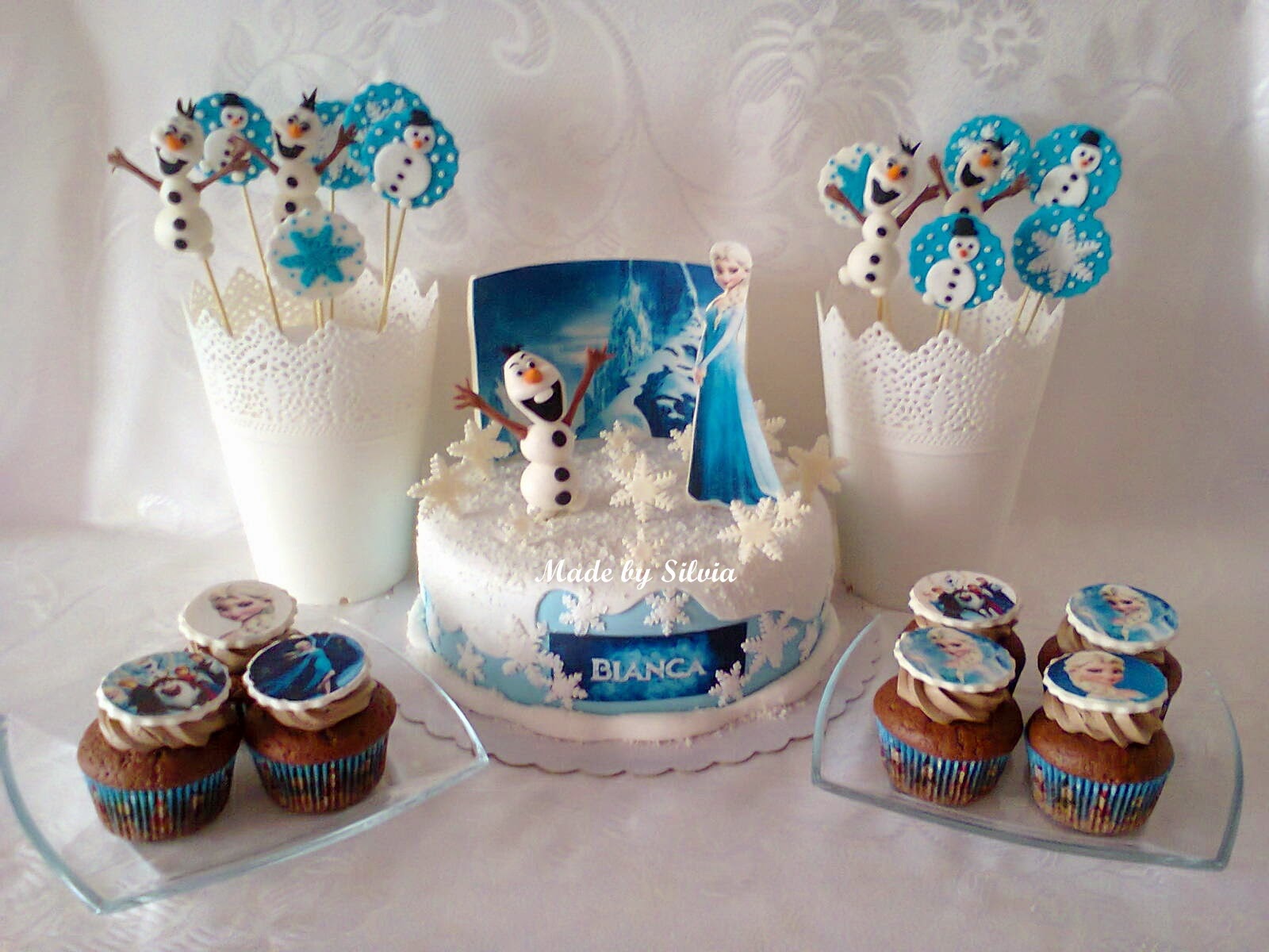 Casuta dulce: Tort Frozen