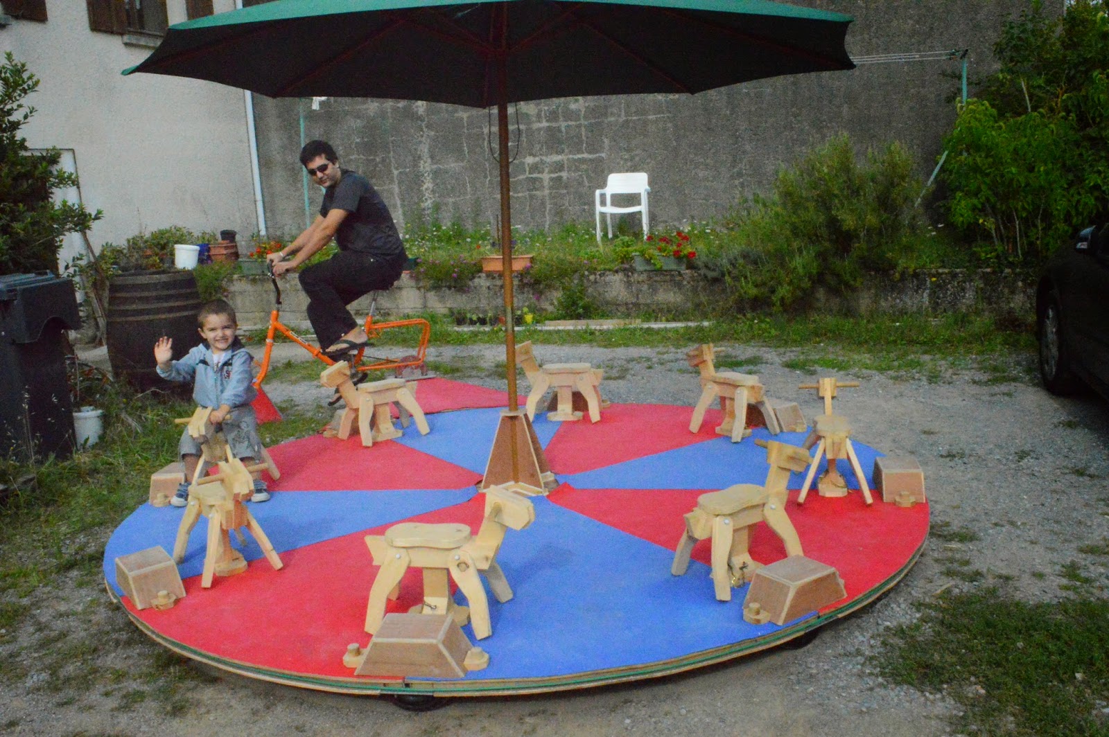 Construction d'un petit manège: Manège le retour suppression de la courroie
