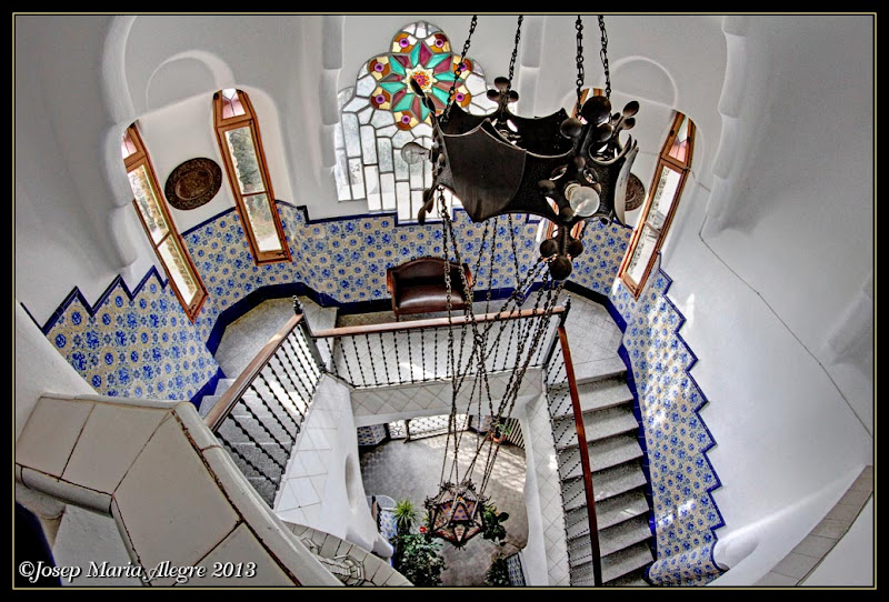 Gaudí: La seva obra: L'interior de Bell esguard