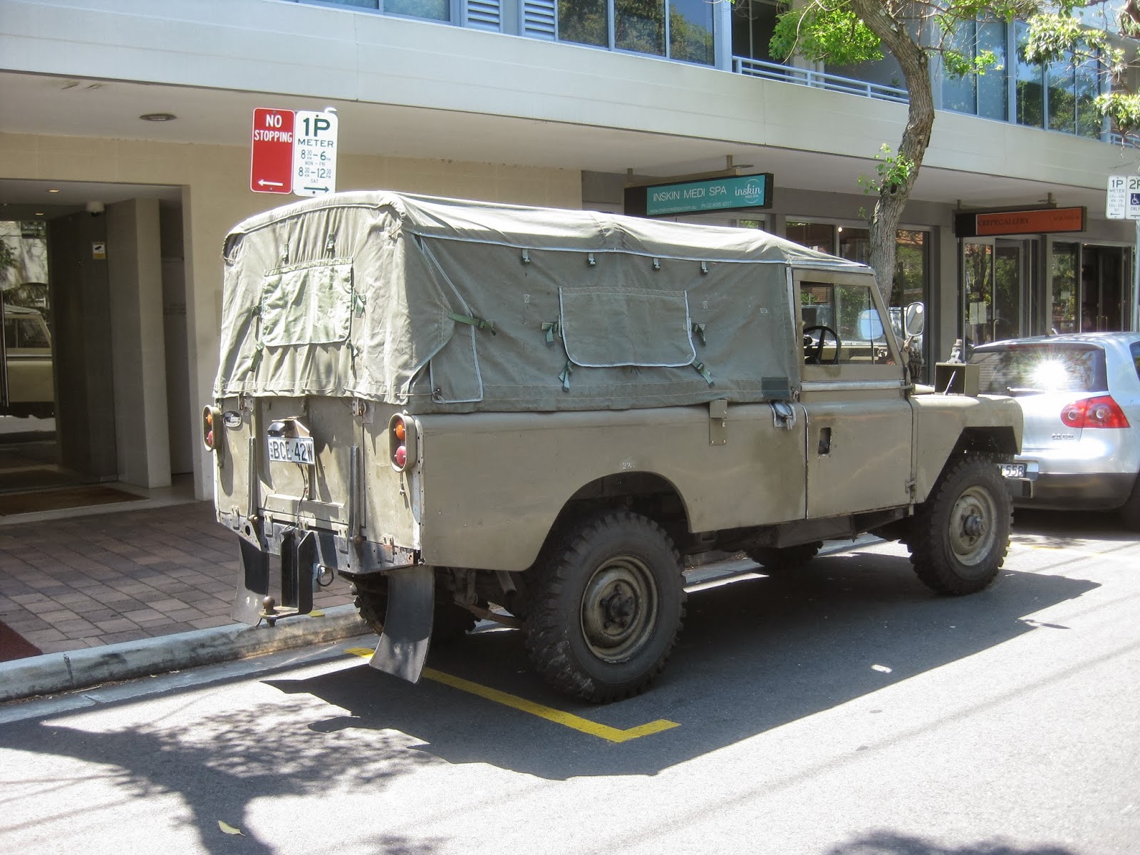 Aussie Old Parked Cars: 1969 Land Rover Series IIA LWB Soft Top Ute