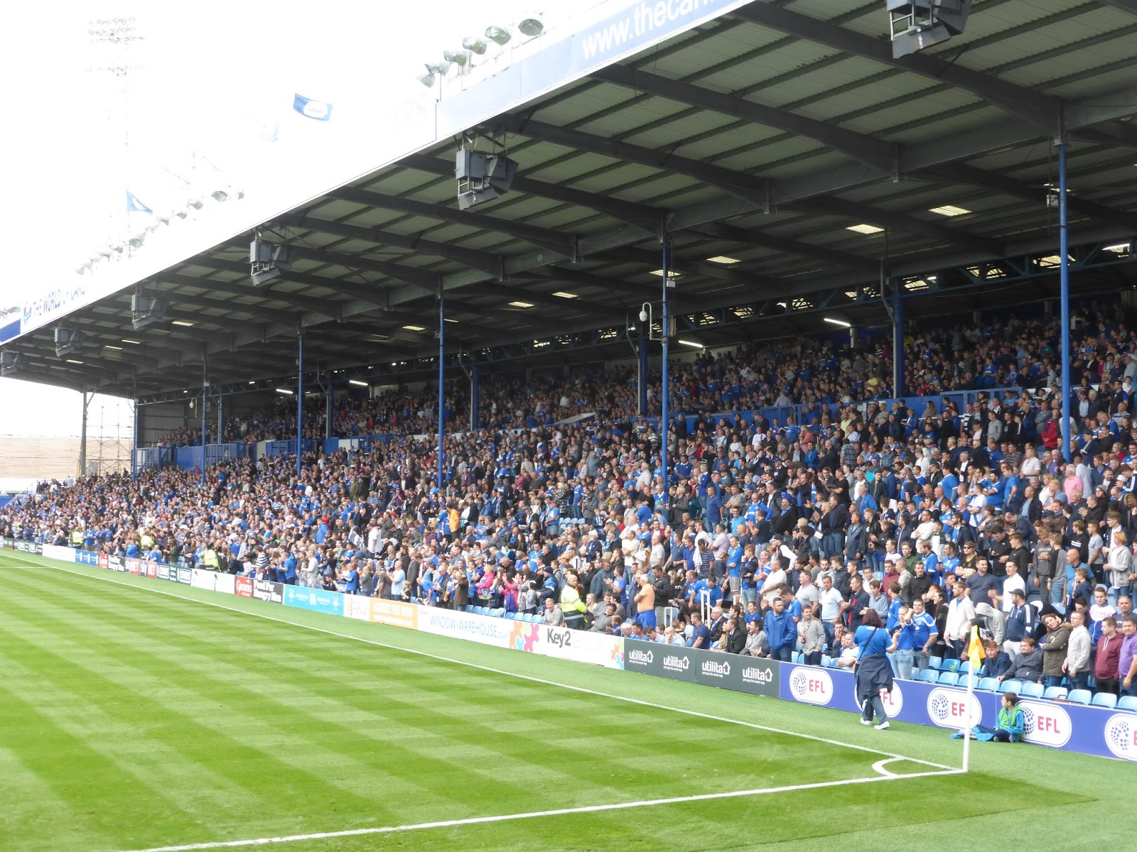 Crawley Town Football Club History: 126 PICTURES: Portsmouth v Crawley ...