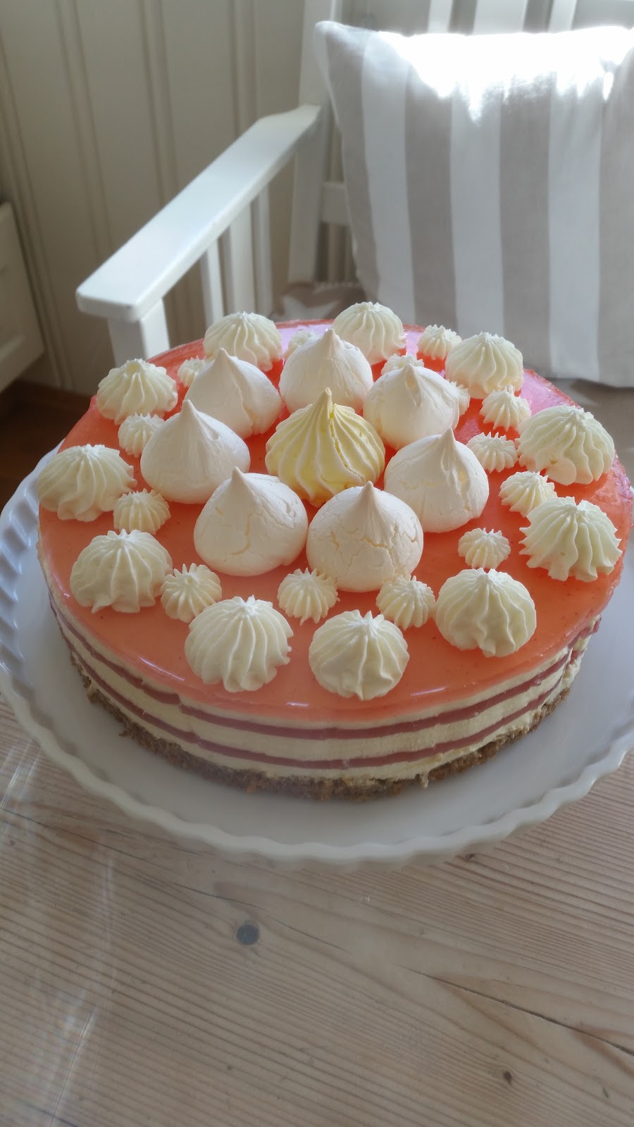 HOSLINDHJEM: Ostekake