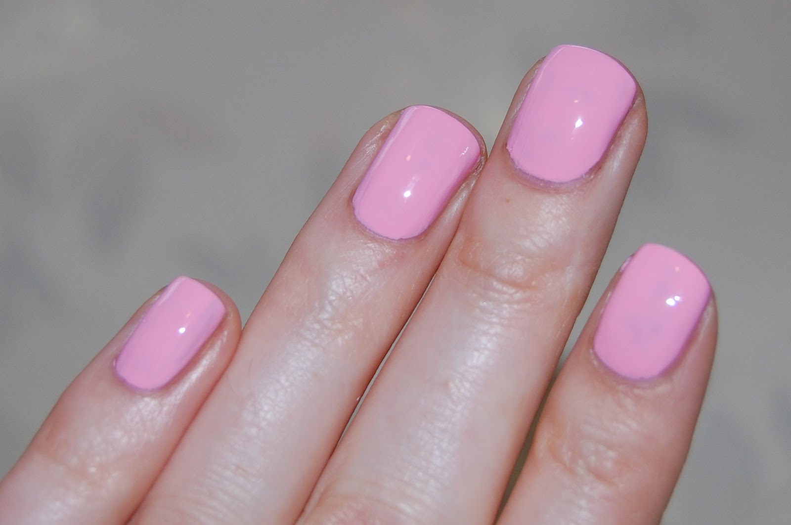 Lipstick Fridays - Beauty Blog: Friday Night Nails Pink Friday