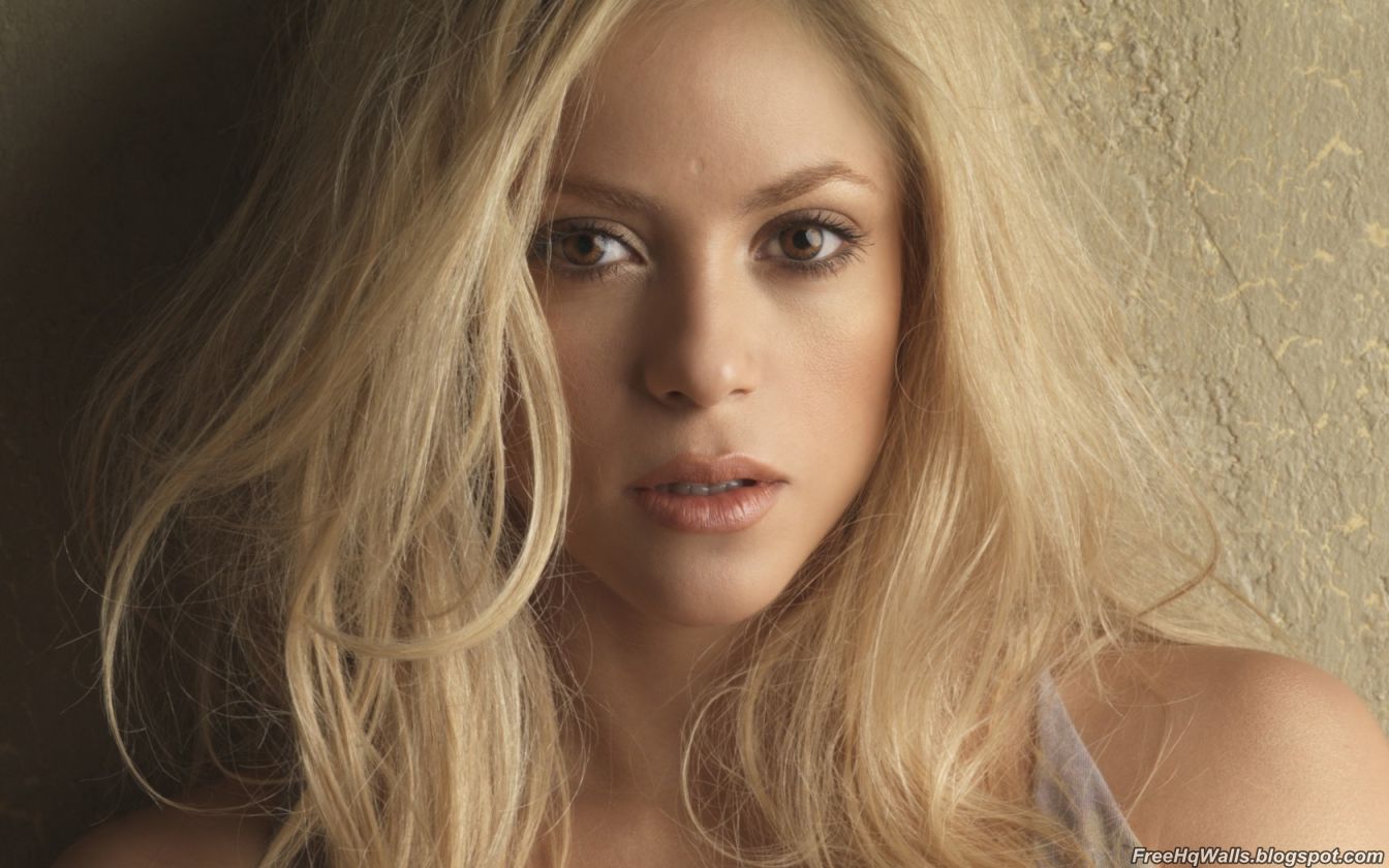 Beautiful Singer Shakira Wallpaper | Free HD Wallpapers