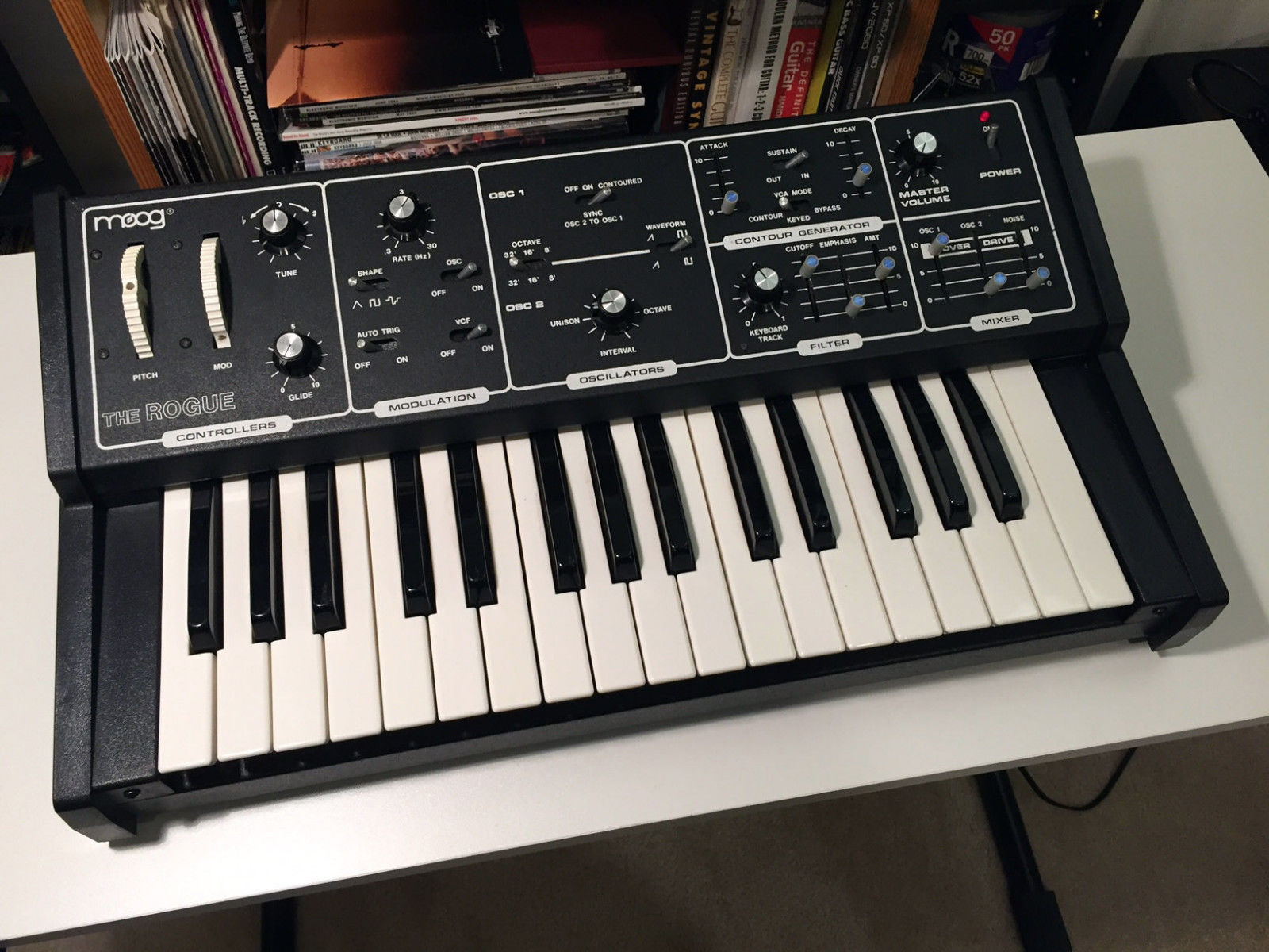 MATRIXSYNTH: Moog Rogue SN 8402 w/ Orignal Box