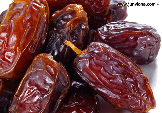 The Most Famous Dates In The World - Pocket Travel