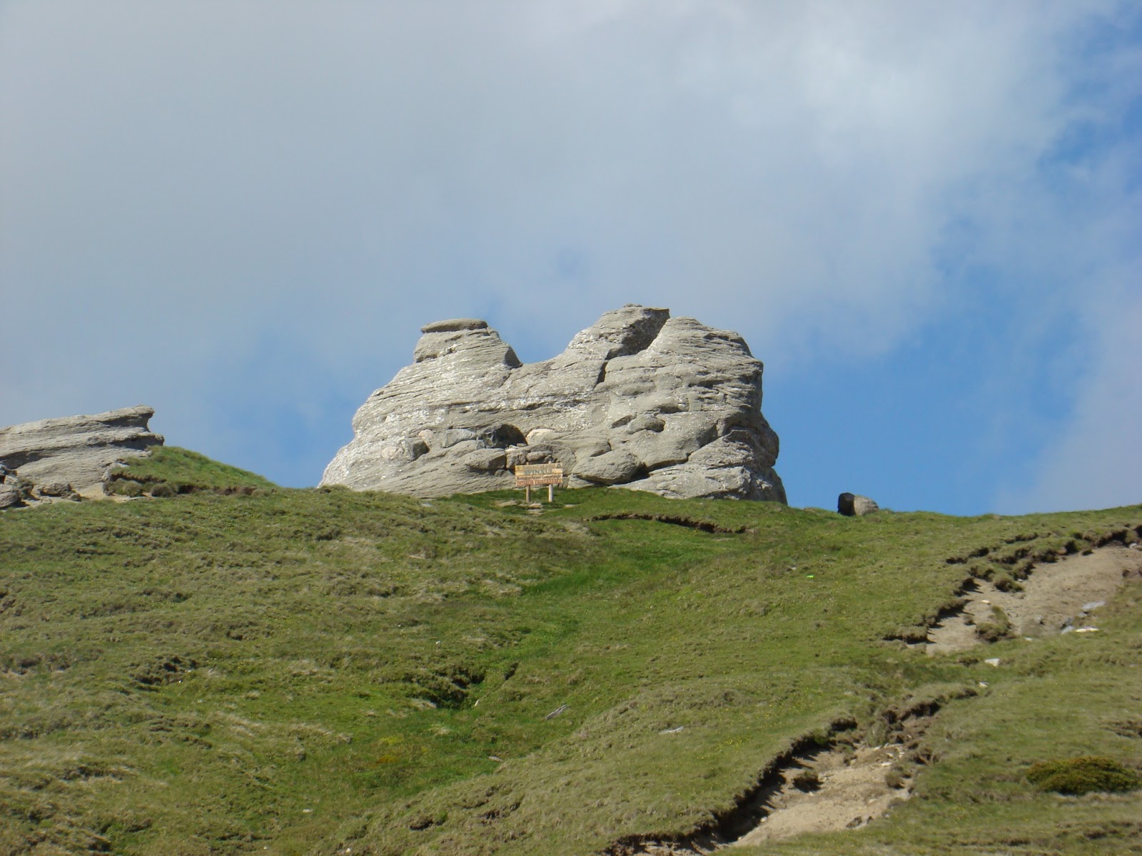Haihui prin Lume : Muntii Bucegi-Sfinxul-2216m