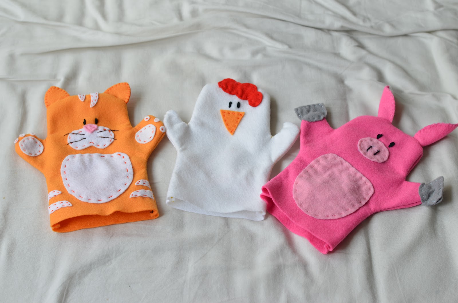 Dag 927: Handpoppen Give Away! ~ Esthers 101