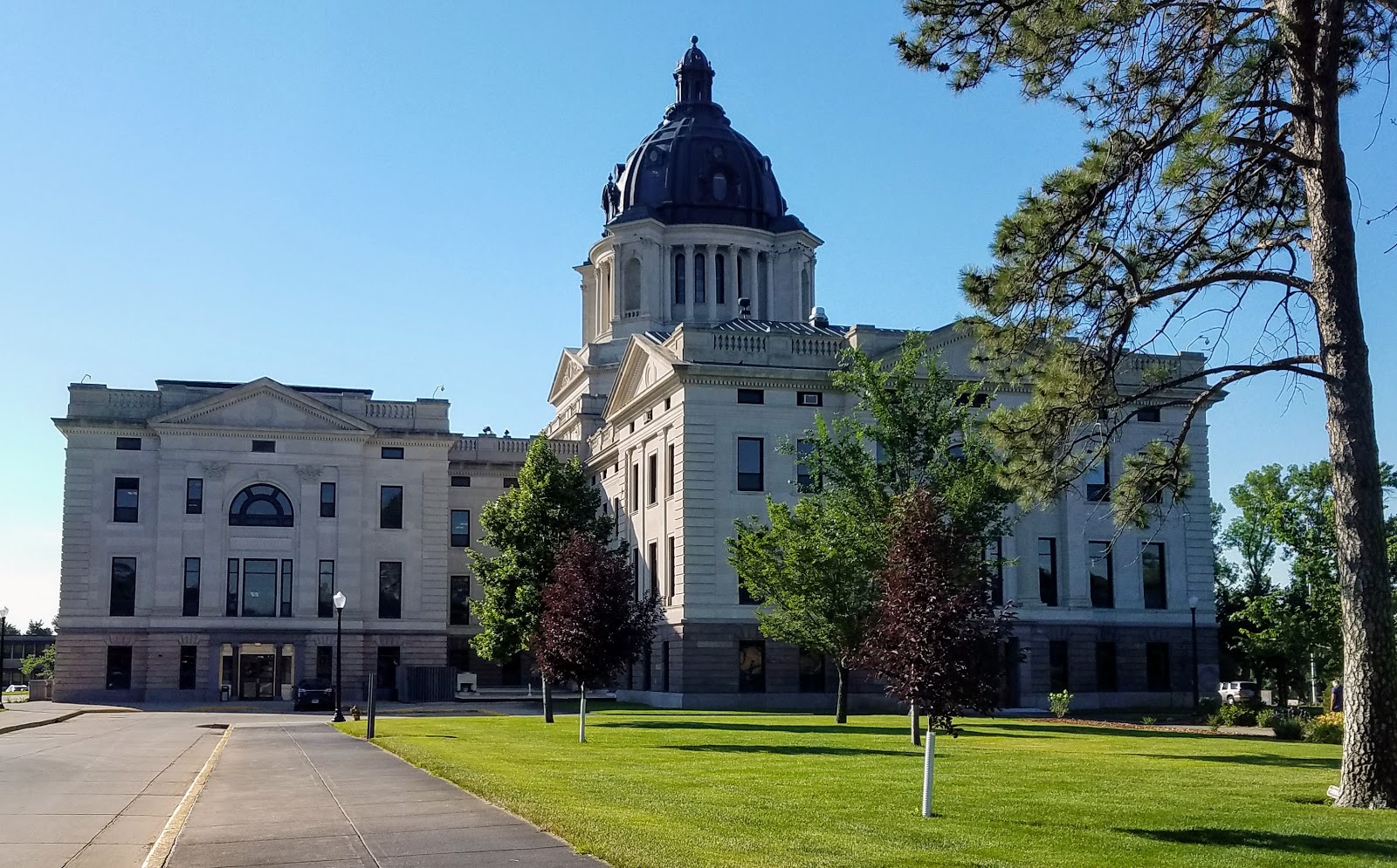 History and Culture by Bicycle: Pierre, SD: South Dakota State Capitol ...