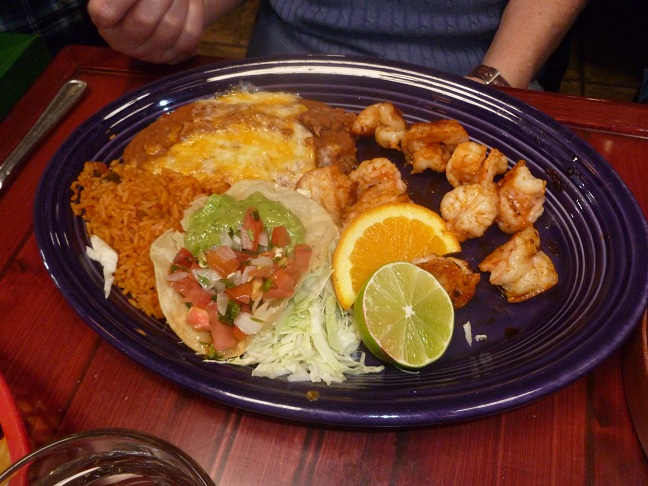 That Means We Get Pie!: Tres Hombres: Great Mexican food with the ...