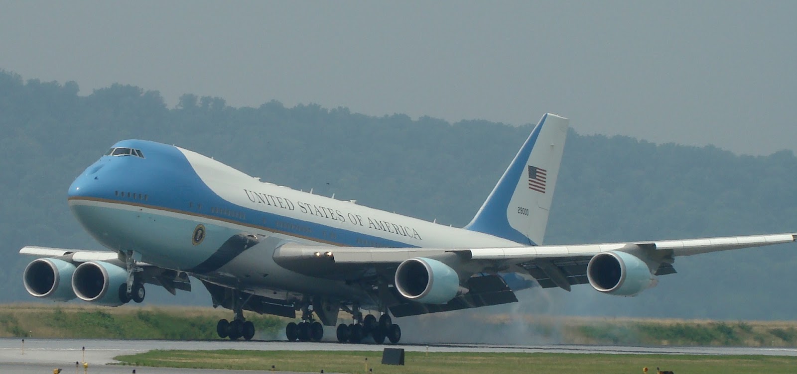 fly HIA Blog: The Aircraft of MDT: VC-25