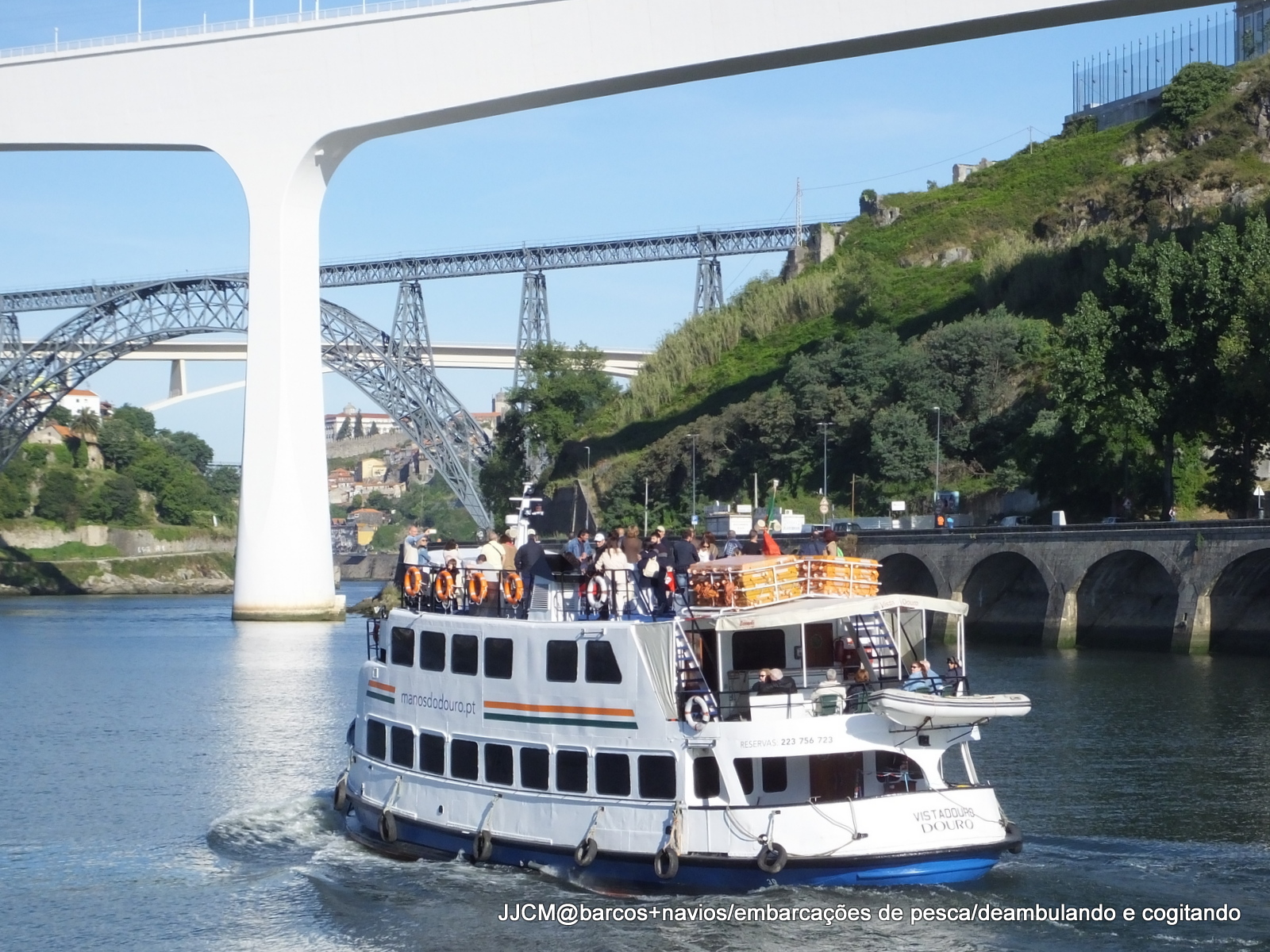 BARCOS+NAVIOS: UM PASSEIO NO RIO DOURO - VISTADOURO