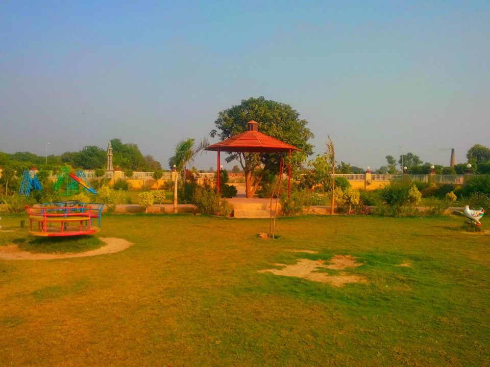 Pakistan City Park View Fort Abbas | Fort Abbas City