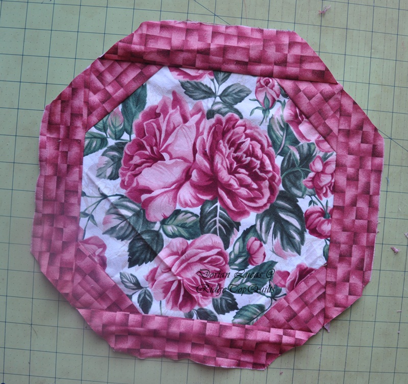 The Quilt and Needle Blog: Octagonal table topper, part 1