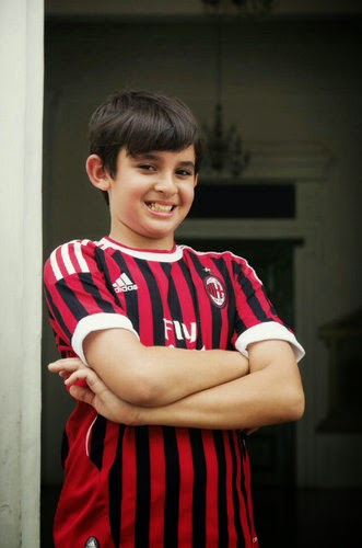 Hanggini Purinda Retto Dan Michael Adam Rickard