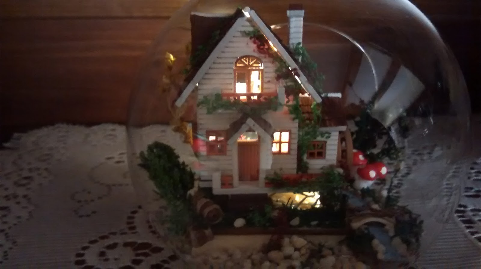 My Miniature World: Autumn Bauble - Miniature Project