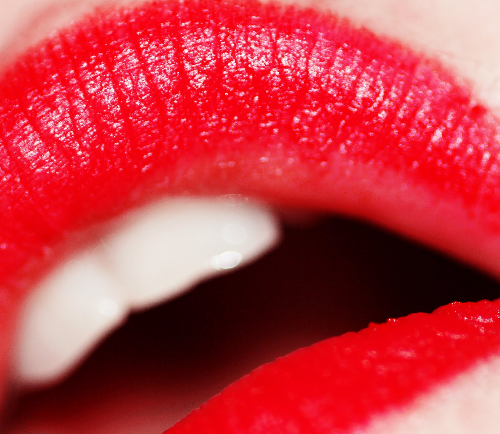 LABIOS ROJOS EN 5 PASOS / header