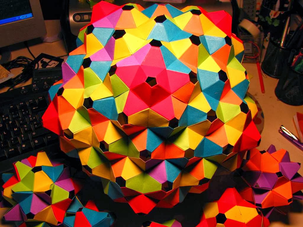 Modular Origami: The Ancient Art of Kusudama Evolved ~ Kuriositas