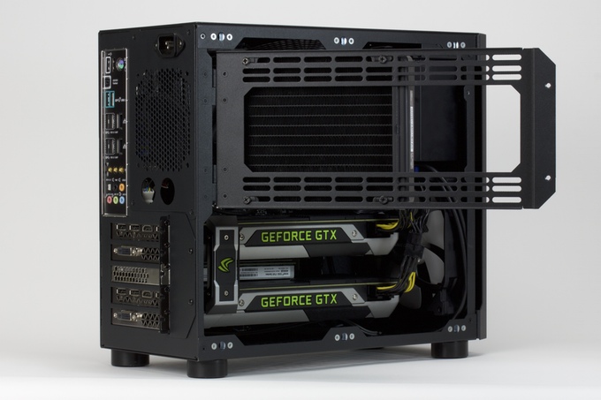 Cerberus an "mATX case" with a "FullTower Price" ~ Italian Tech Addict