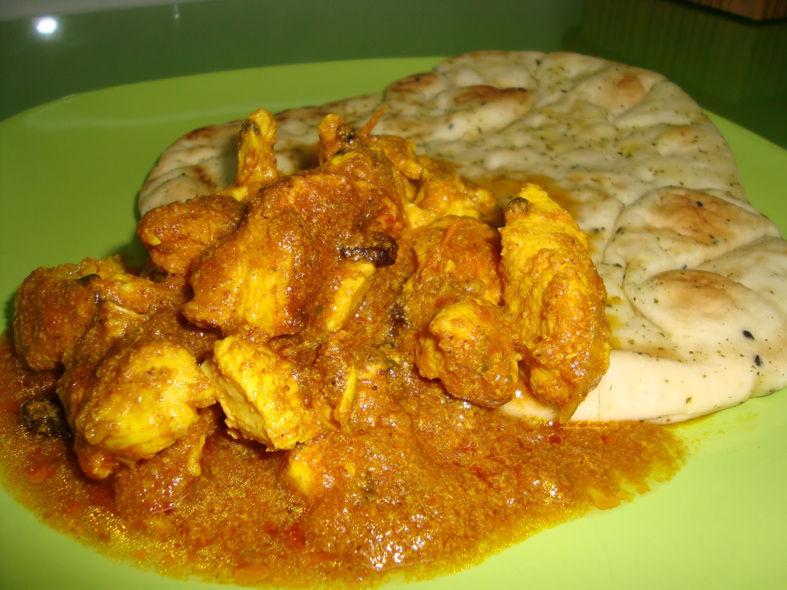 O Tempero da Nesita: Caril indiano de frango