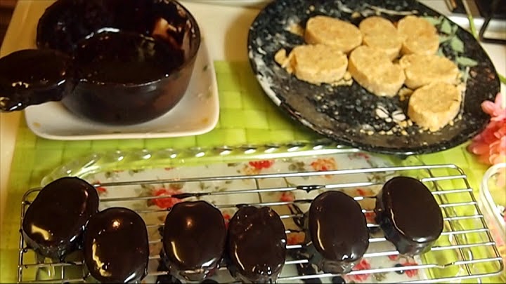 LUWEEH KITCHEN : Polvoron ( Chocolate Coated)