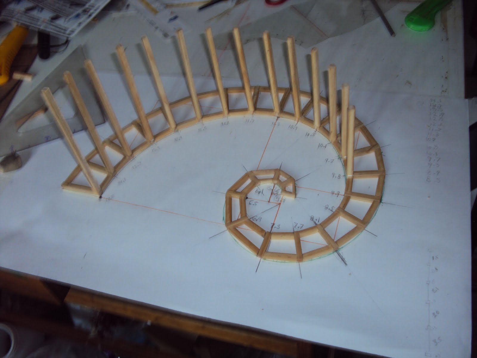 Diseño Tridimensional: DISEÑO TRIDIMENSIONAL