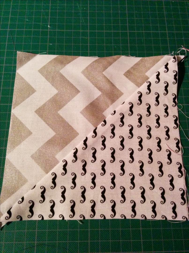 Laisse Luciefer: Tuto Plaid Patchwork (Triangles)