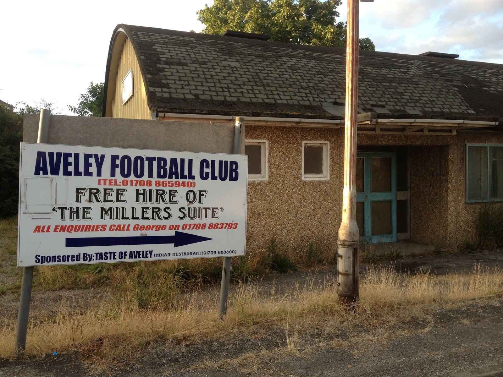 Football Grounds visited by Richard Bysouth: Aveley F.C