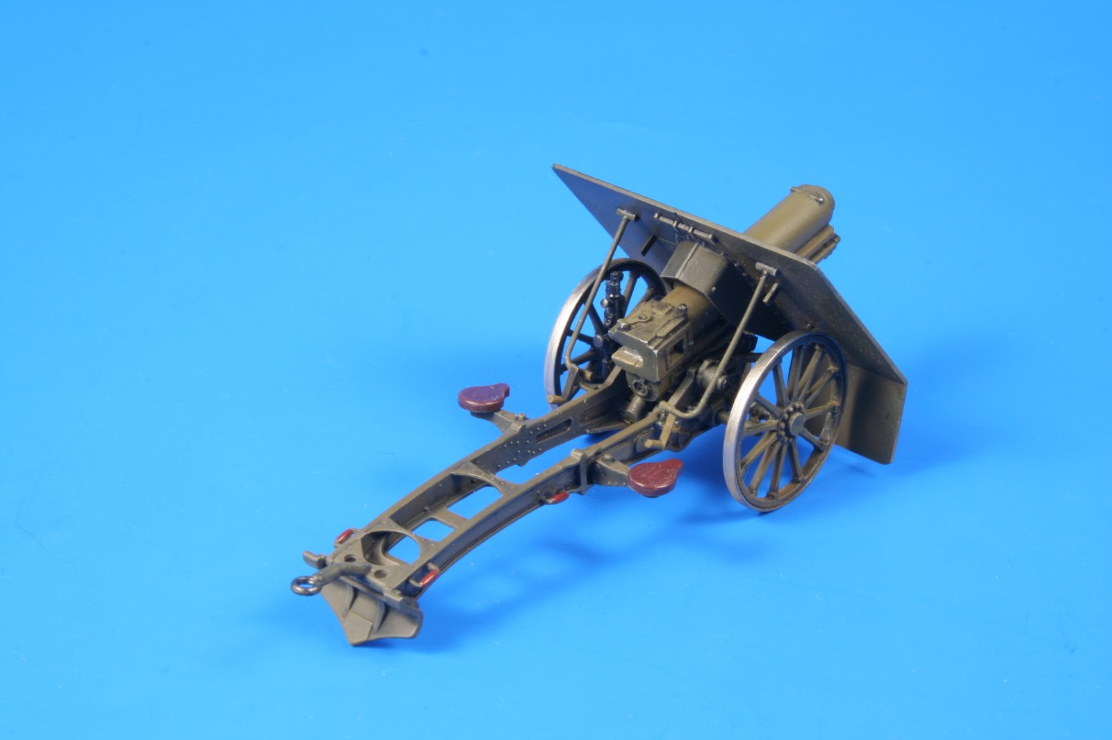 Anti-tank gun 3,7cm KPÚV vz.37 (3,7cm PAK 37(t)) and 7,5cm Mountain Gun ...