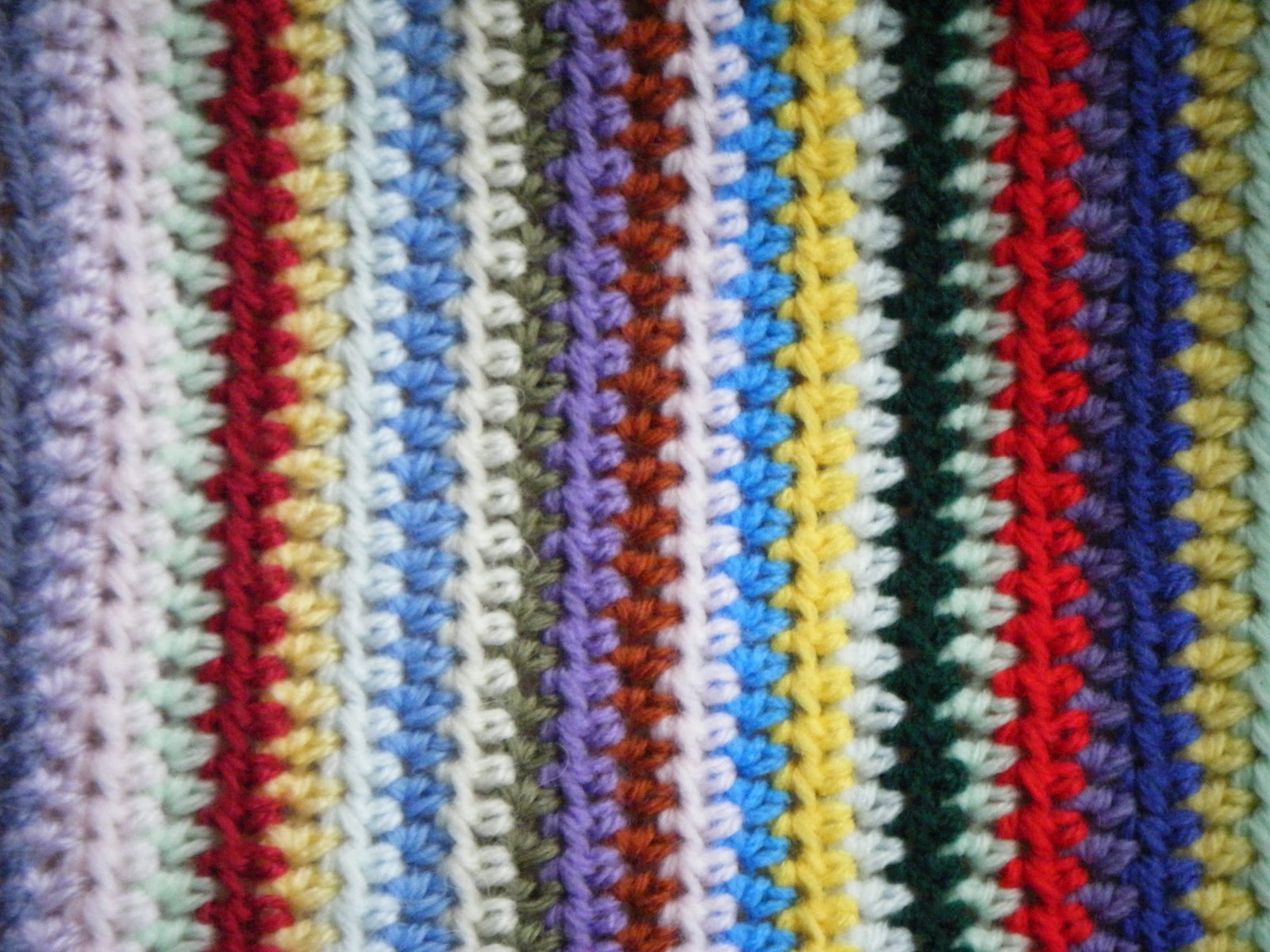 Ferby's Corner Knitting: Pretty yarn photos