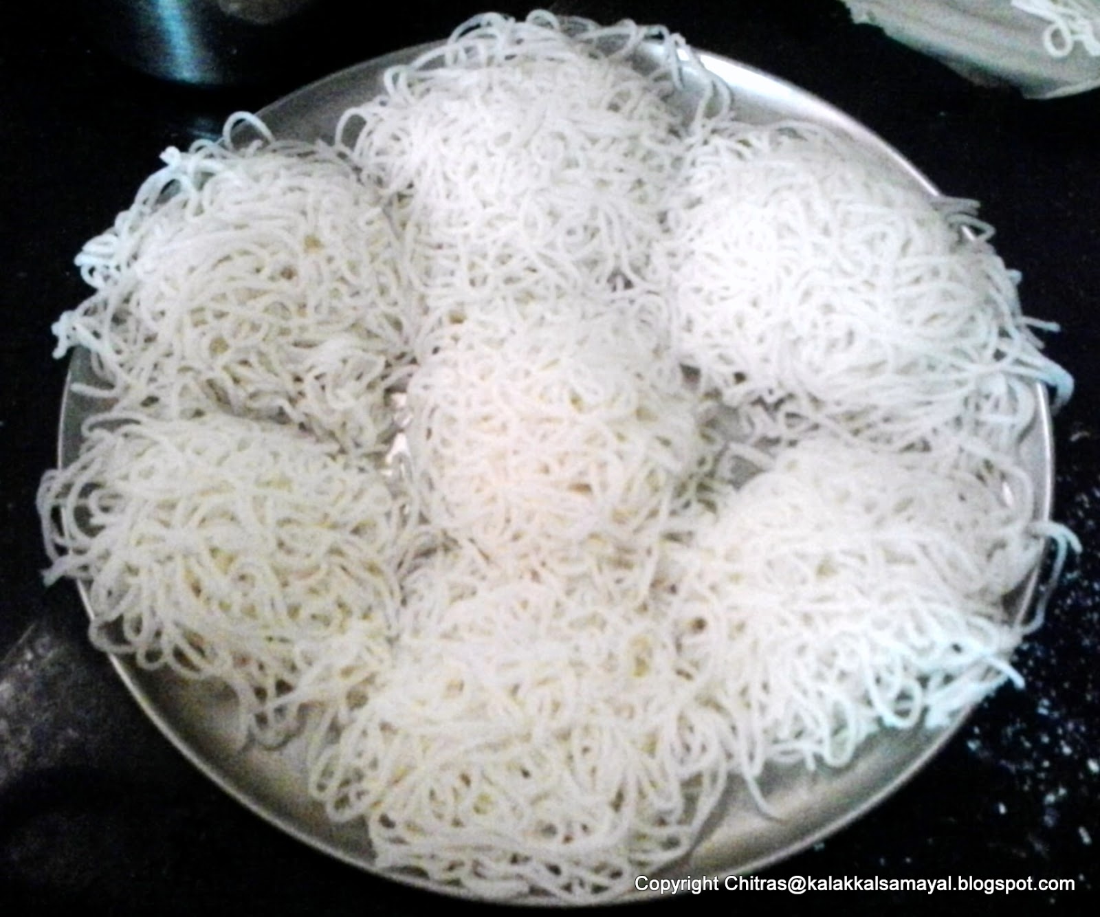 kalakkalsamayal: Idiyappam