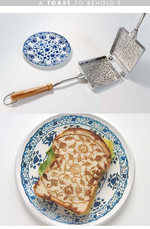 Threads of a story: November 2011