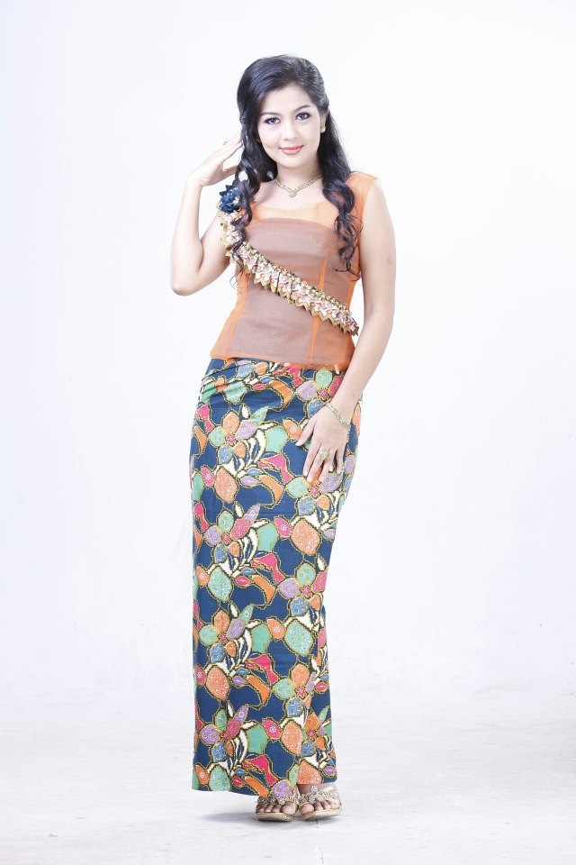 ဖက္ရွင္ျမန္မာဘေလာ့ဂ္: Myanmar Actress Khine Hnin Wai 's graceful ...