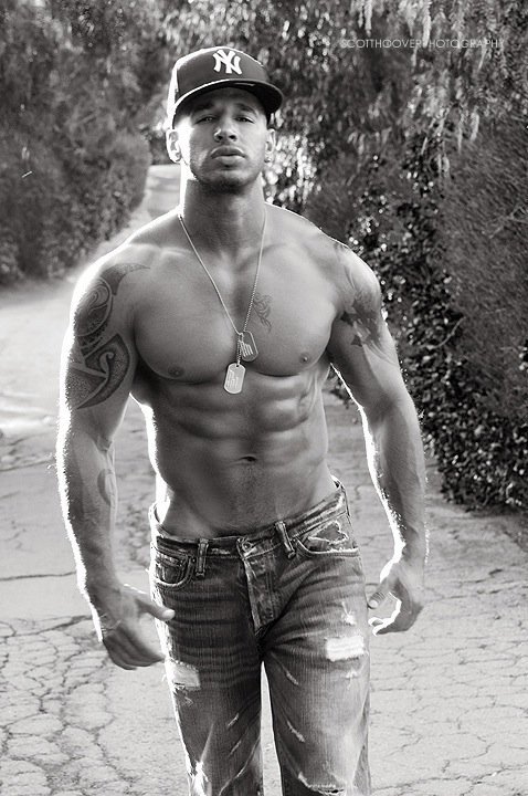 B~Wood Chronicles . . .: BWOOD'S PAPI CHULO