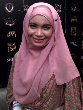 Biodata Rossa dan Foto terbaru